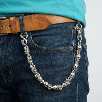 Phantom Skull Chain — Gothic Biker Road Essential